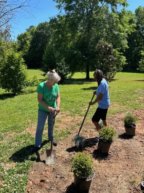 Landscape Help – Henry County Humane Society
